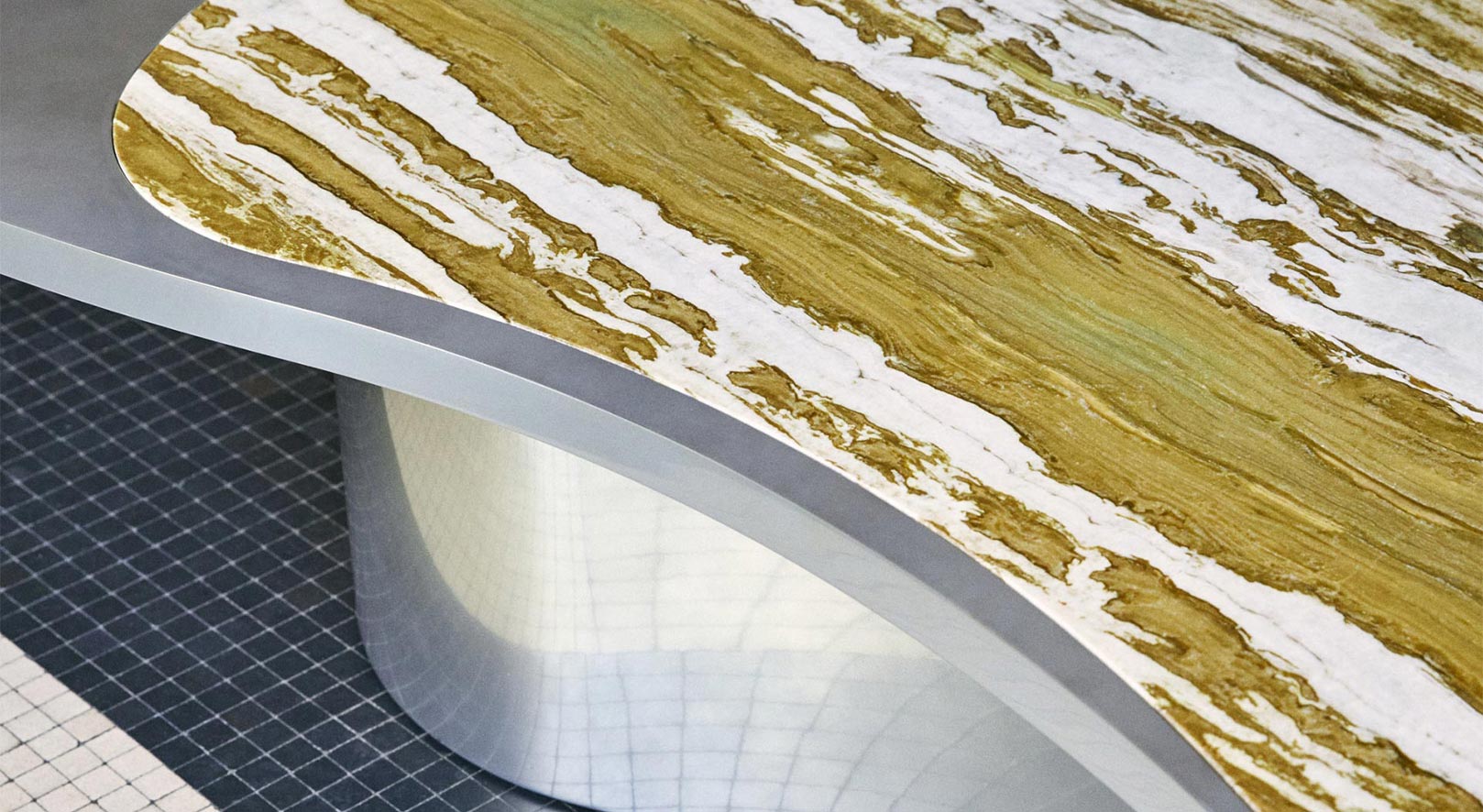 ANTIBES central table - Monography