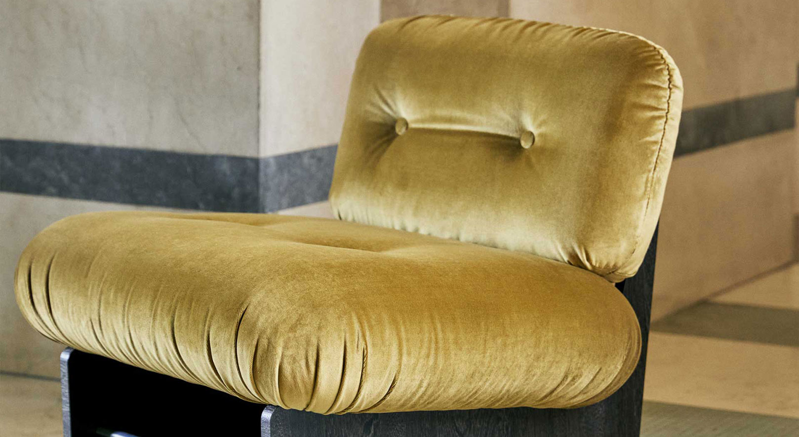 JEAN armchair - Monography