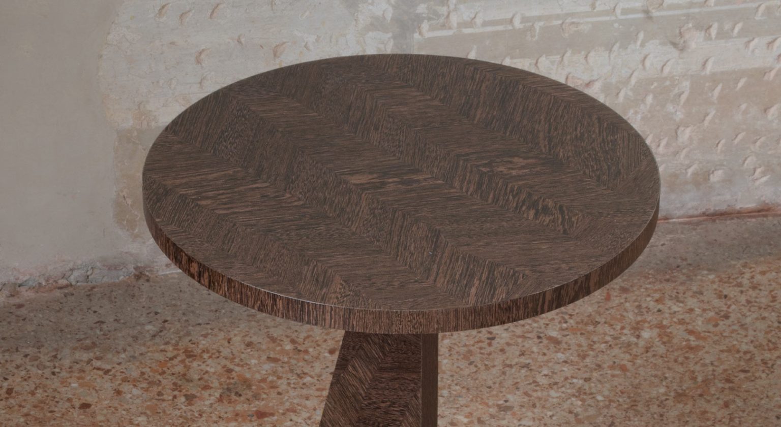 PETITE side table - Monography