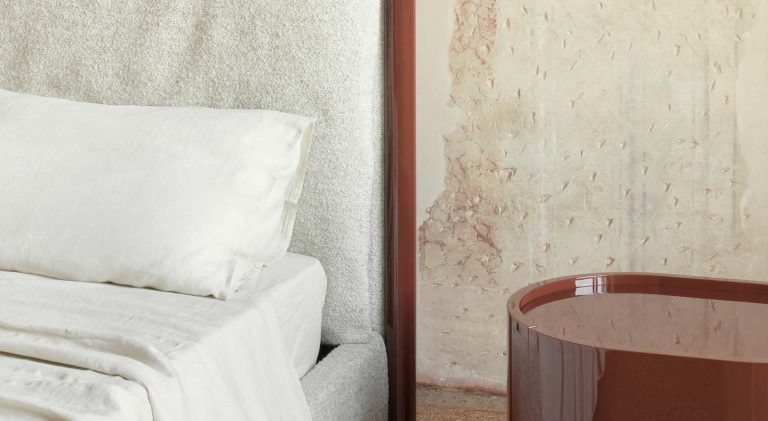 ASTORIA bed - Monography