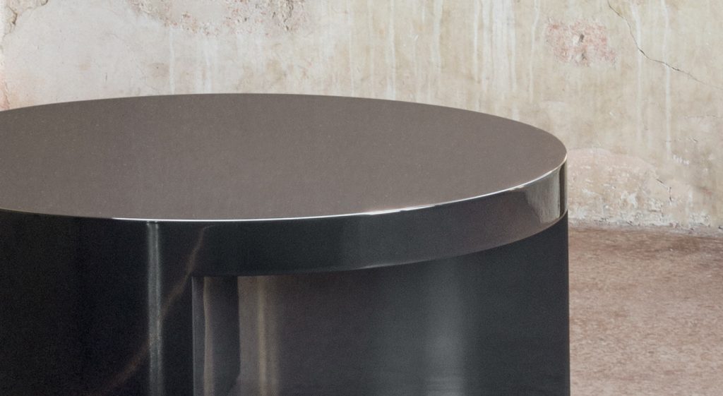 SOL side table - Monography